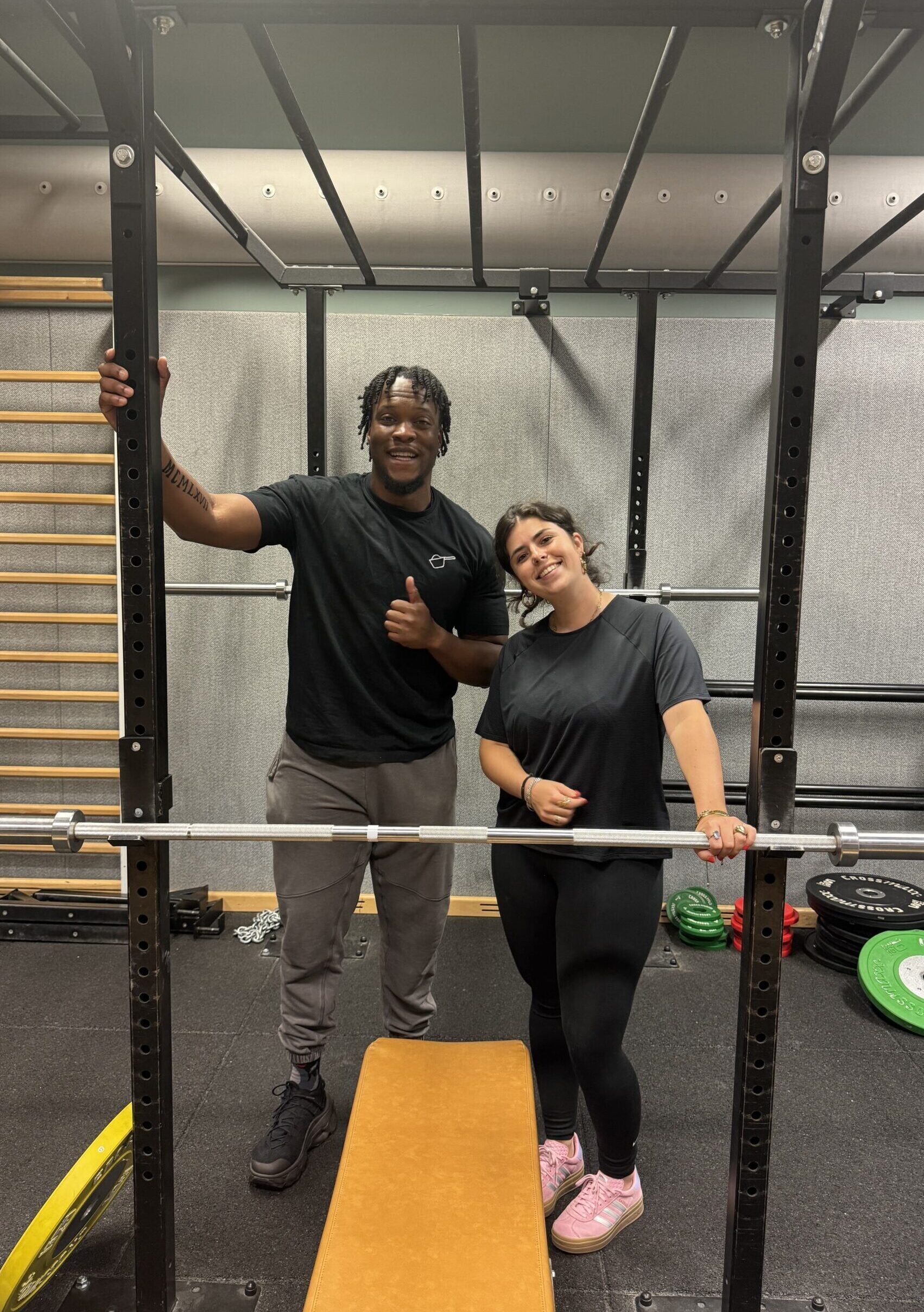 Powerlifting vs. a pro! :: USC