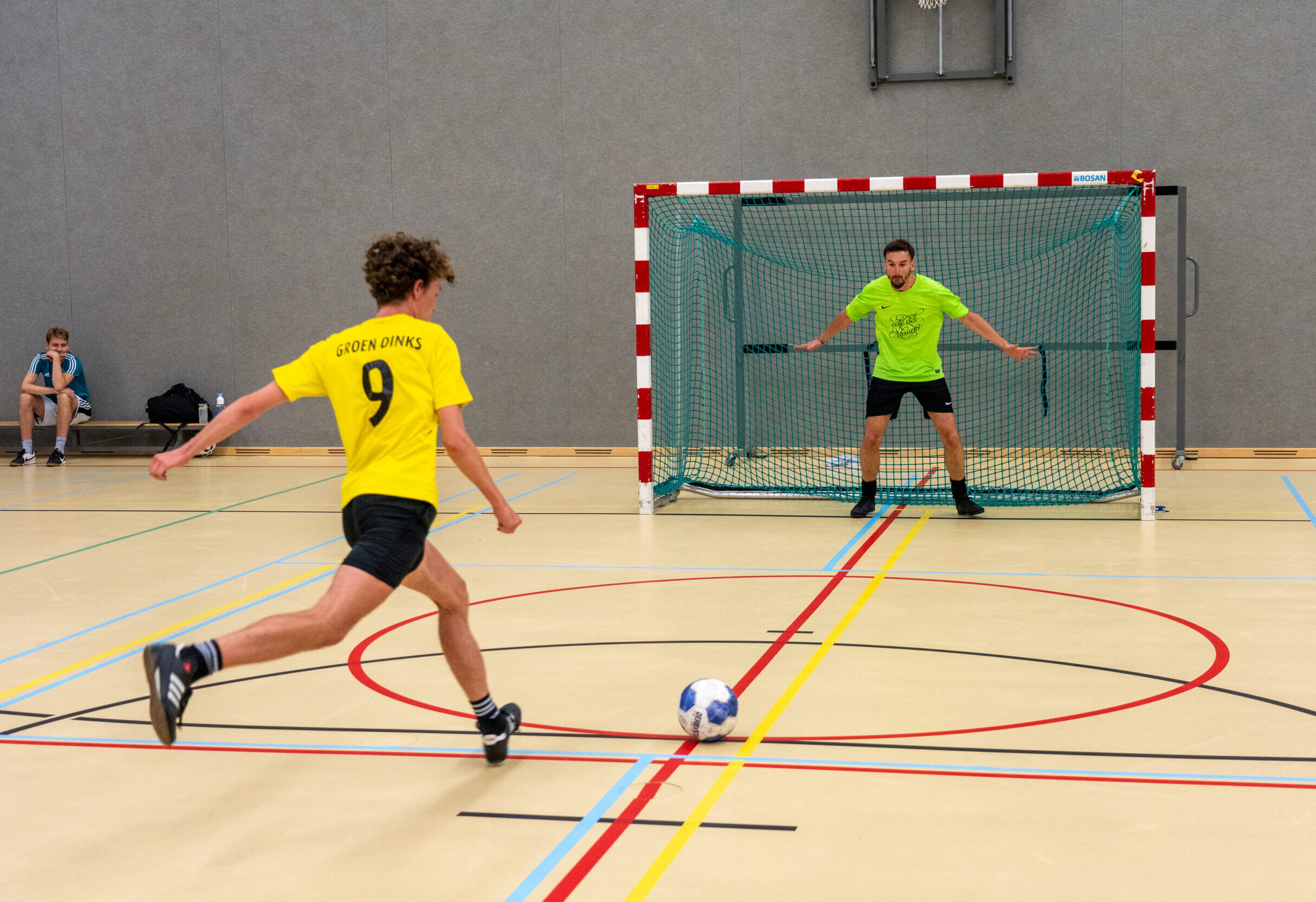 Zaalvoetbal: last call! :: USC